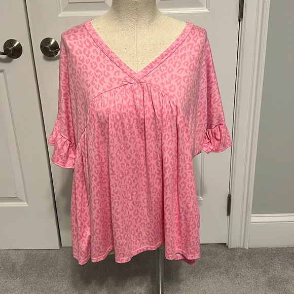 Tops | Battery Soft Fabric In Light Pink Background And Darker Pink ...